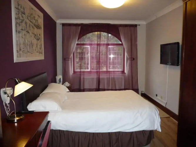 The Madonna Halley Hotel - Harrow