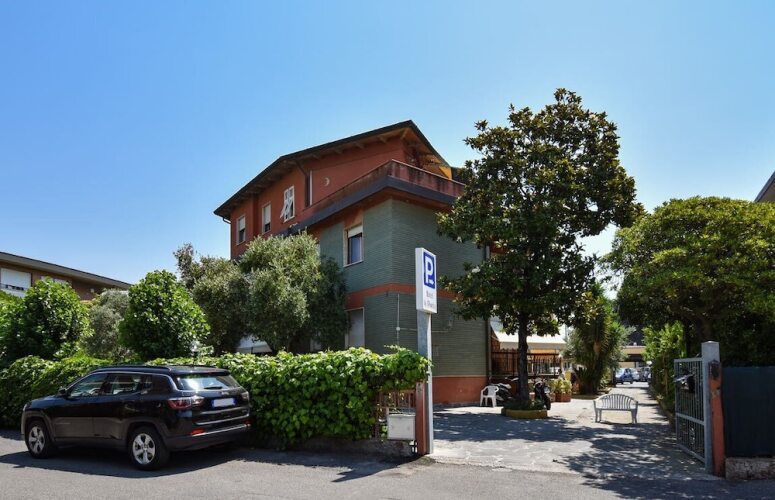 Hotel La Pineta - Carrara