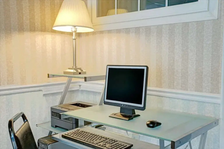 Days Inn By Wyndham Alexandria South - Accokeek, MD