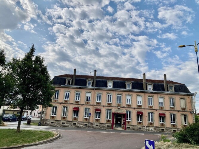 Hôtel De Champagne - Saint-Dizier