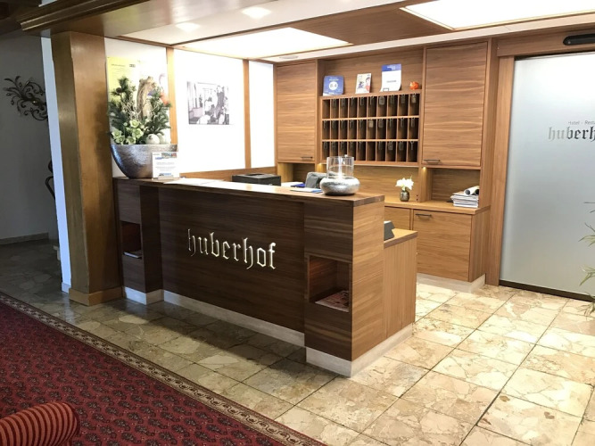 Hotel Huberhof - Innsbruck