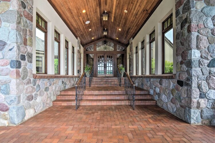 Near Ski Resorts: Harbor Springs Home W/ Fire Pit! - Harbor Springs, MI