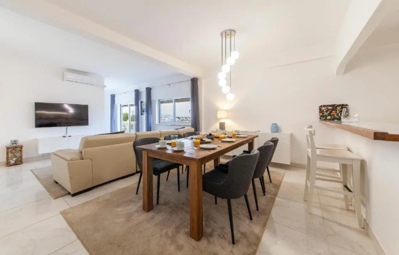 B57 - Marachique 2 Bed Flat - Alvor