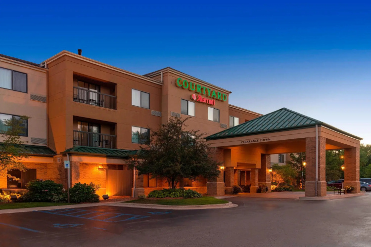 Courtyard By Marriott Traverse City - Michigan