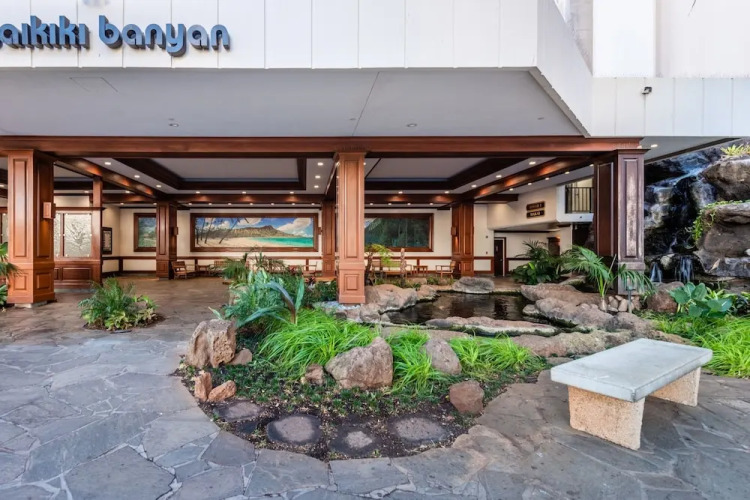 Spacious 14th Floor Corner Suite, Partial Diamond Head And Ocean Views, Free Parking! By Koko Resort Vacation Rentals - Honolulu