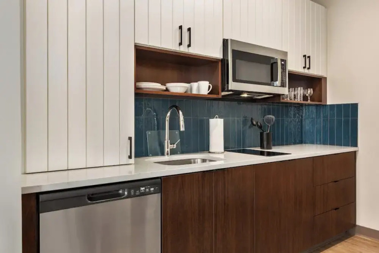 Staybridge Suites Norfolk Airport By Ihg - Norfolk, VA