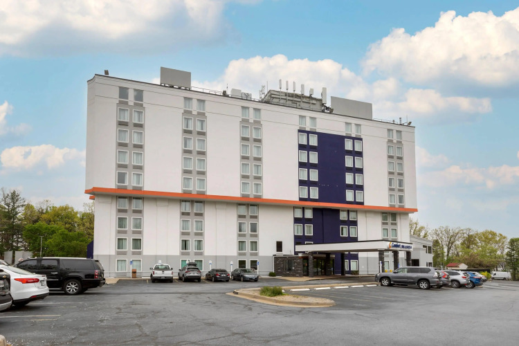 Comfort Inn & Suites Alexandria West - Virginia