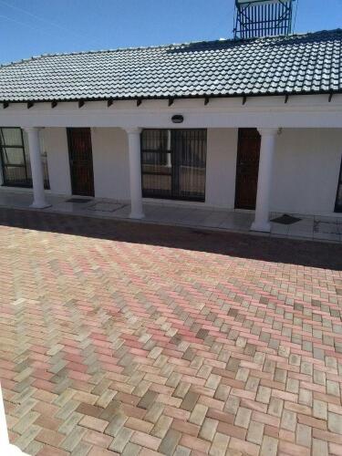 Meisa Luxury Apartments - Soshanguve