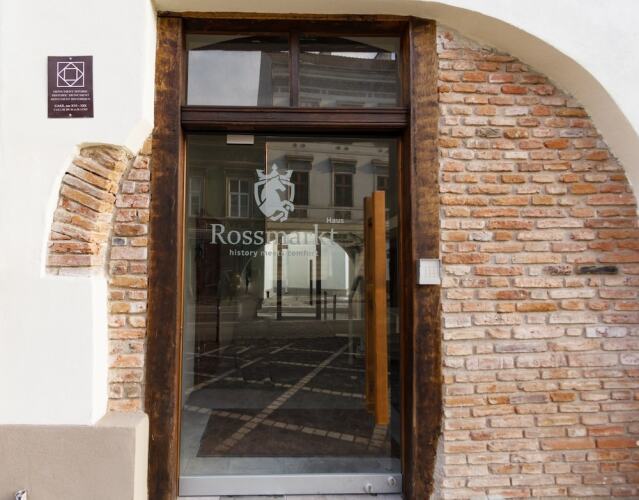 Rossmarkt Haus - Brașov