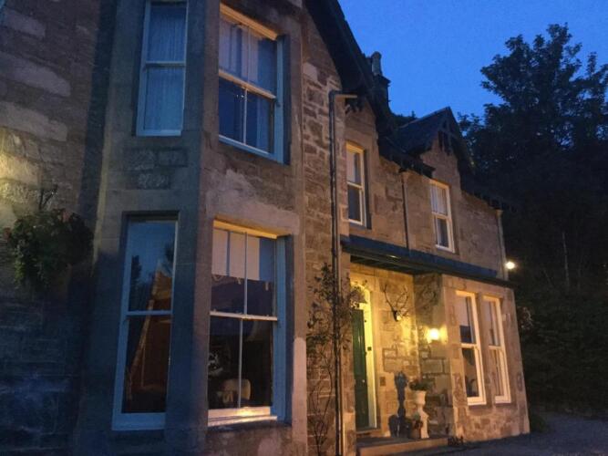 Craigroyston House & Lodge - 皮特洛赫里