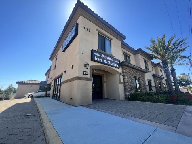 Aspire Inn & Suites Orange - Orange, CA