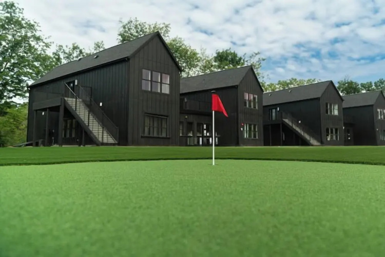 Spillway Lodges - Alden, MI