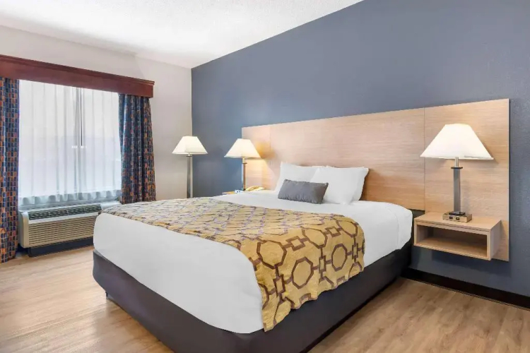 Baymont By Wyndham Kennesaw - Kennesaw