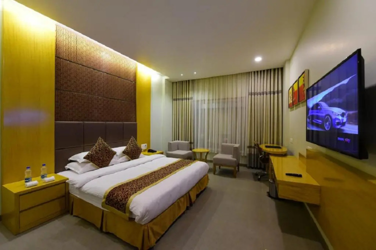 Hotel H - Anand