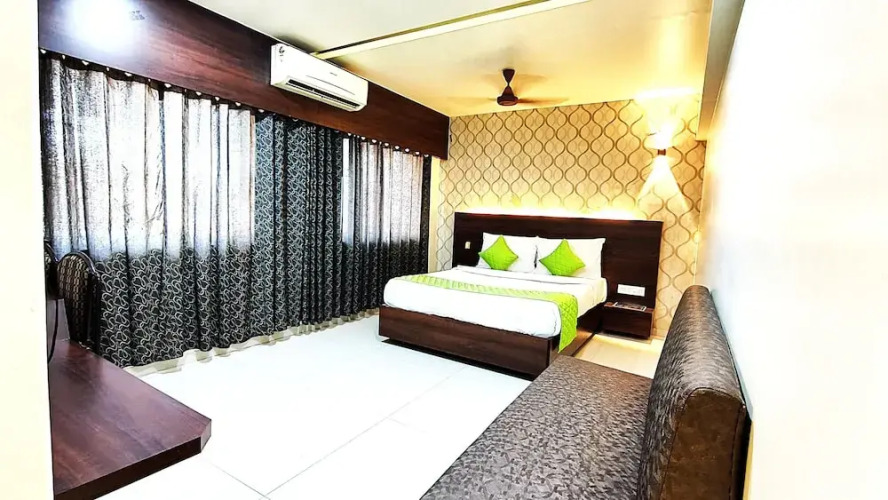 Hotel Express Mindspace Airoli - ターネー