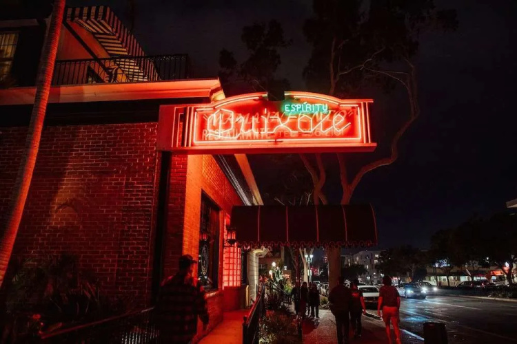 Lafayette Hotel & Club - San Diego