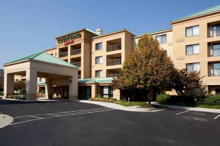 Courtyard By Marriott Richmond Northwest - Richmond, VA
