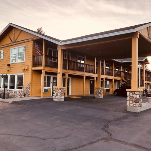 Antlers Inn - Lake Almanor, CA