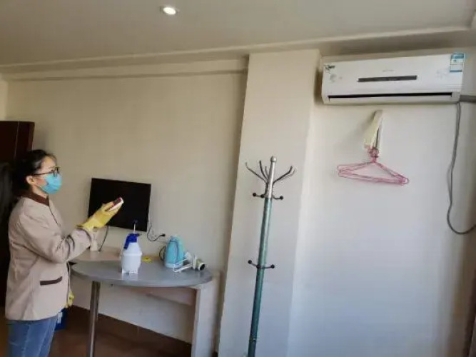 Xinju Express Hotel - Hezhou