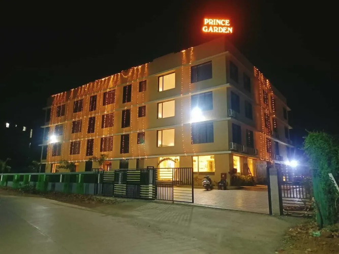 Hotel Prince Garden Daman - Vapi