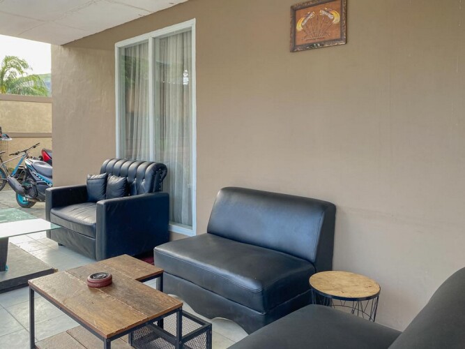 Urbanview Hotel Me Jayapura - Jayapura
