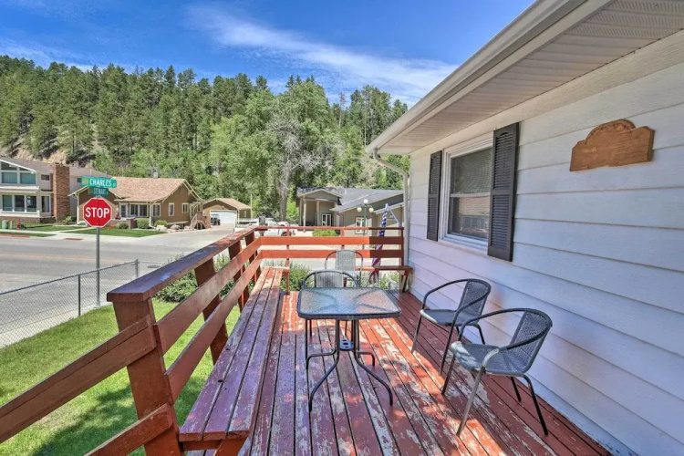 Sleek Deadwood Getaway < 1 Mi To Downtown! - Deadwood, SD