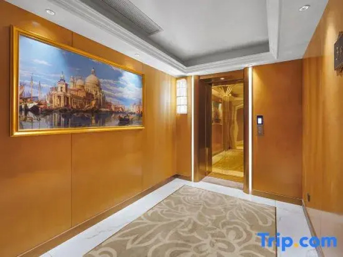 Vienna International Hotel (Ezhou High-speed Railway Station Civic Center Store) - Ezhou