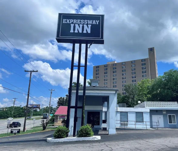 Expressway Inn - Nashville, TN