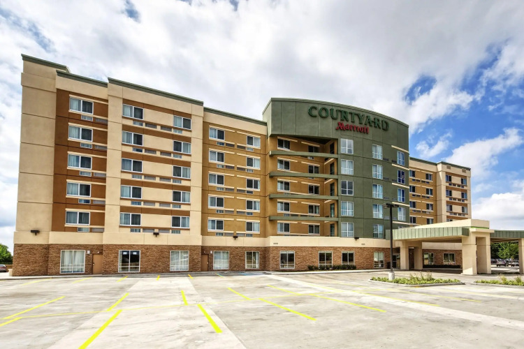 Courtyard Westbury Long Island - Mineola, NY