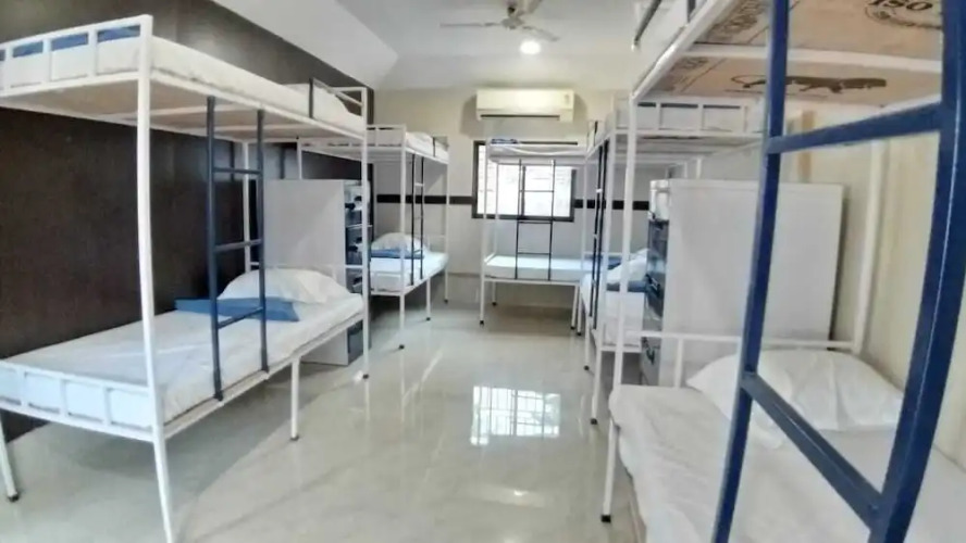 R K Beach Cottage - Gokarna