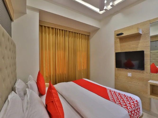 Hotel Acme Sky - Ahmedabad