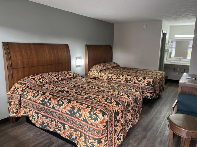 Royal Inn - Cleveland, TN