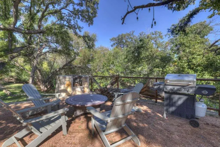 Schubert Place - Luckenbach, TX