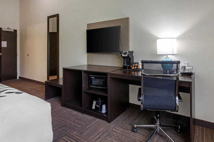 Sleep Inn & Suites Tampa South - Tampa, FL