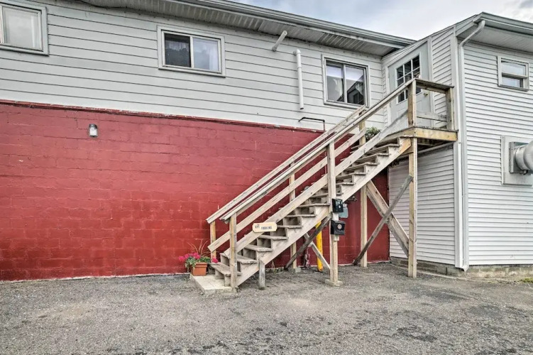 Walkable St Ignace Condo W/ Lake Huron Views - St. Ignace, MI