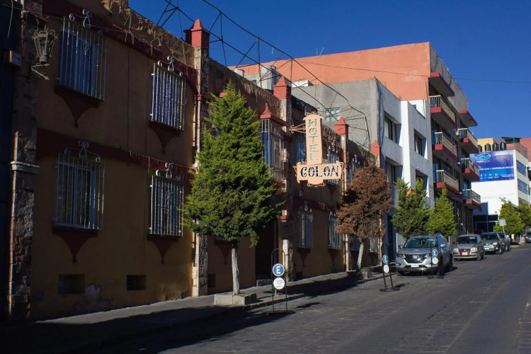 Oyo Hotel Colon, Plaza Bicentenario, Zacatecas Centro - Zacatecas