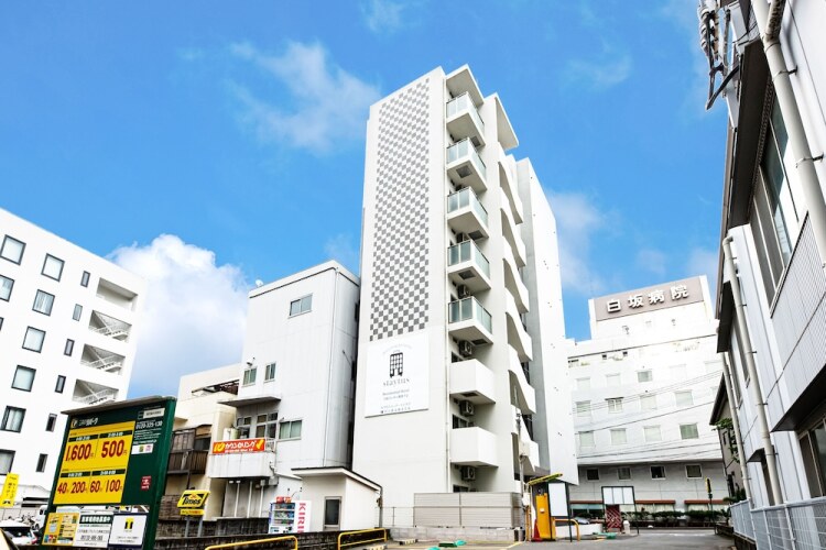 Staytus - Kagoshima, Japan
