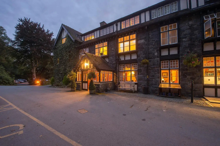 Lake Vyrnwy Hotel & Spa - North Wales