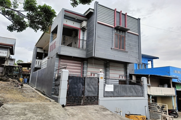 Oyo 93731 Amas Syariah - Parepare