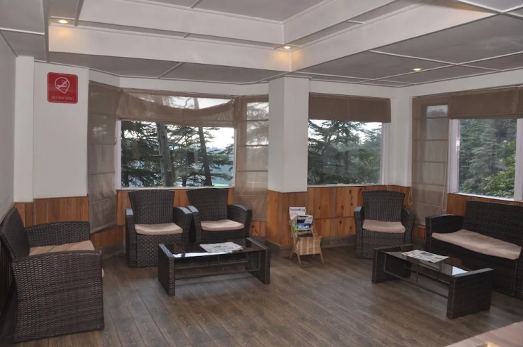 Oyo 1636 Hotel Rahat Regency - 西姆拉