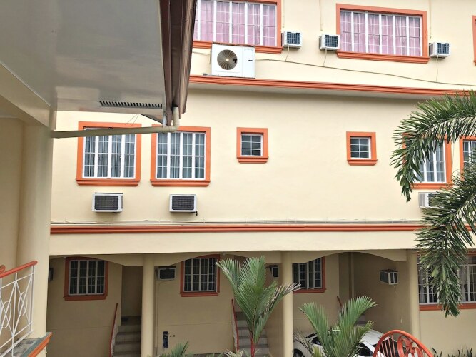 Praferosa Resort - Calamba