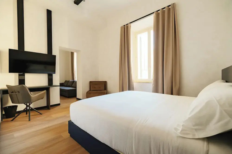 Cavour Suites - Ancône
