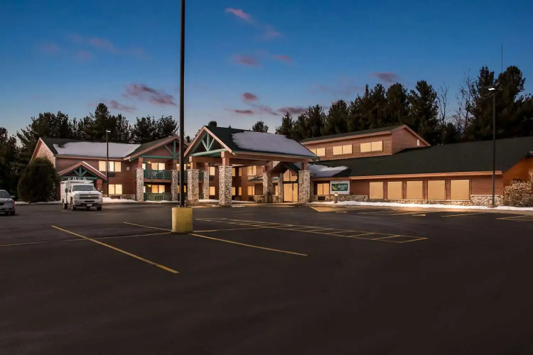 Quality Inn Ladysmith - Ladysmith, WI