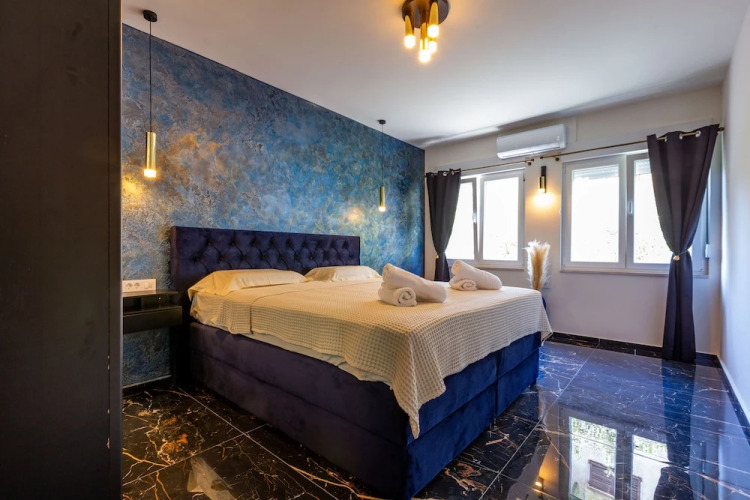 Luxury Hedone Apartment With Private Spa Zone - Zara