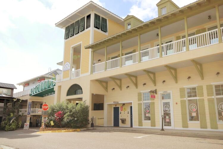 John's Pass Hotel - Madeira Beach
