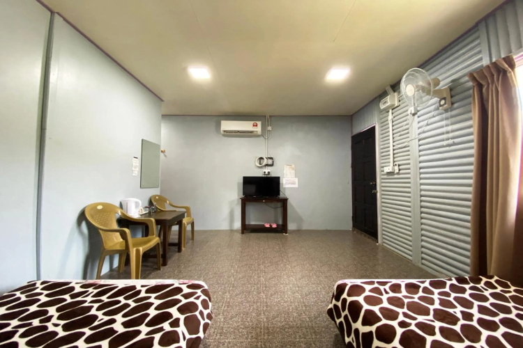 Oyo 90284 Kampung Stay Kilimu - Ranau