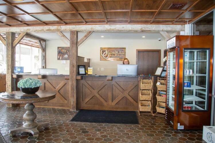 The Stables Inn And Suites - Ohio
