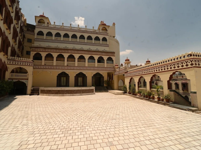 Hotel Fort Chandragupt Jaipur - Jaipur