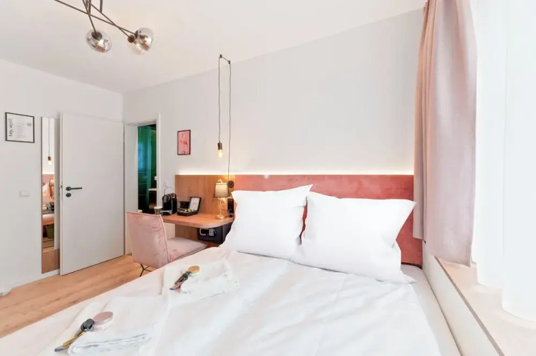 Jungle No5 Boutique Hotel - Stuttgart City-center - Stuttgart