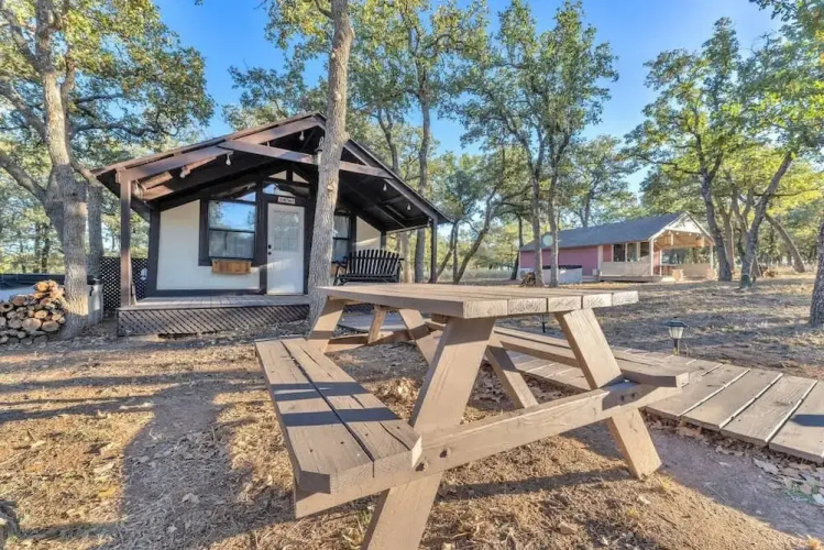 Vitner Cottage: Hot Tub-pet Friendly-10-mins To Downtown! - Luckenbach, TX
